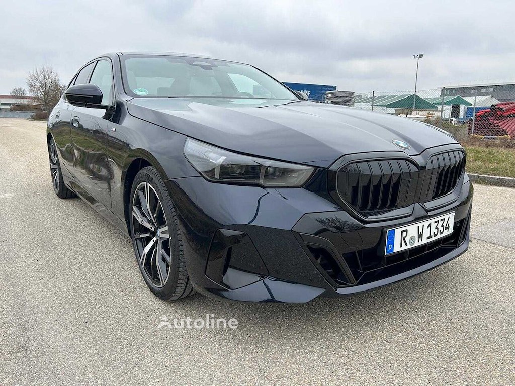 Prodaje se BMW 520i M Sportpaket Pro sedan na aukciji