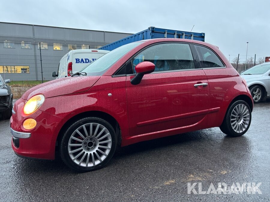 Prodaje se FIAT 500 hečbek na aukciji