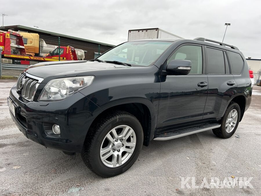 Prodaje se Toyota LandCruiser terenac na aukciji