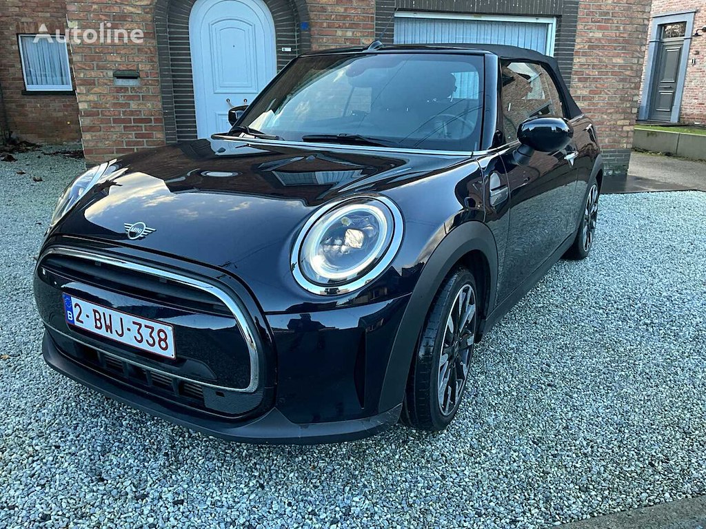 Prodaje se Mini Cooper kabriolet na aukciji