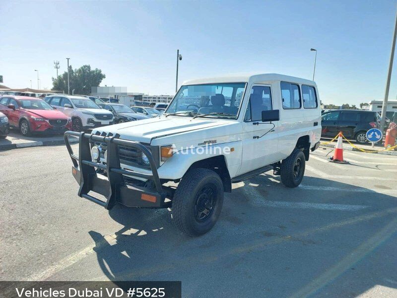 Toyota LAND CRUISER 70 terenac