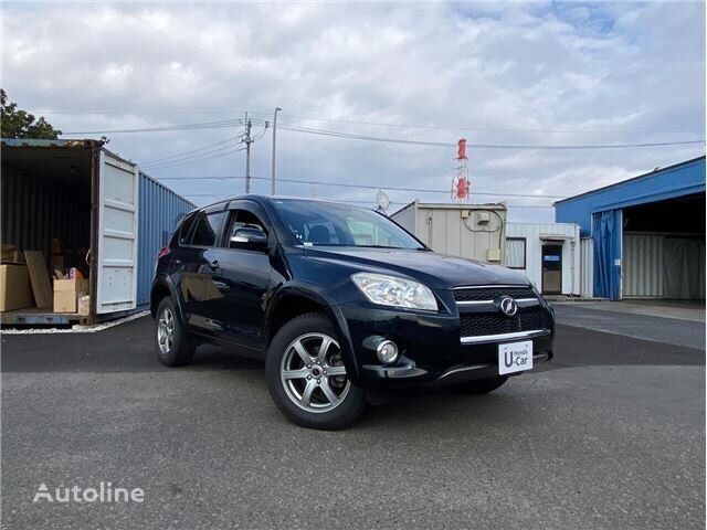 Toyota RAV4 krosover