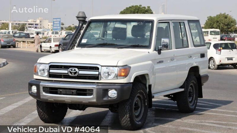 Toyota LAND CRUISER 70 terenac