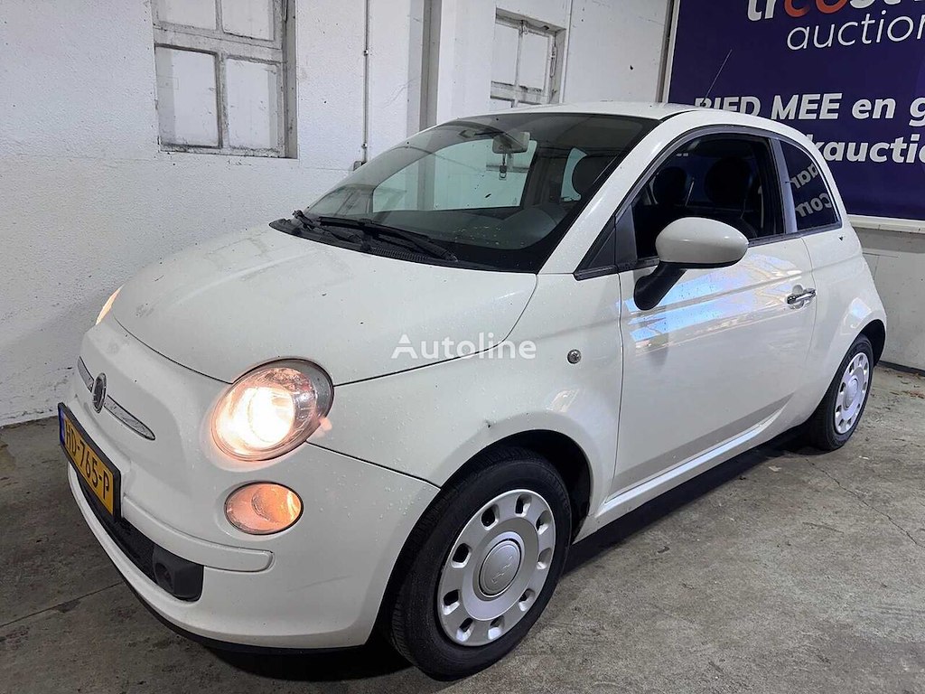 Prodaje se FIAT 500 hečbek na aukciji