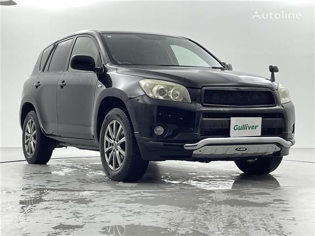 Toyota RAV4 krosover