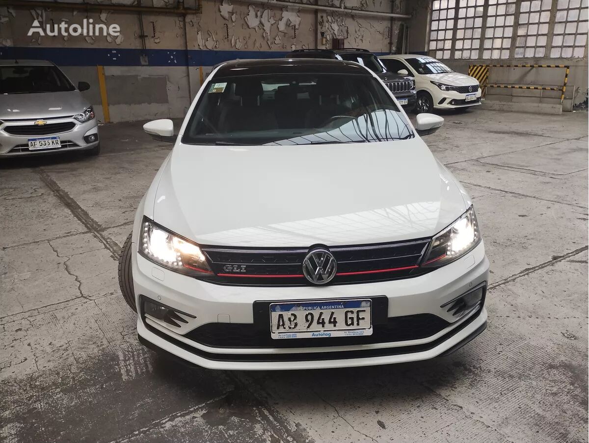 Volkswagen Vento sedan