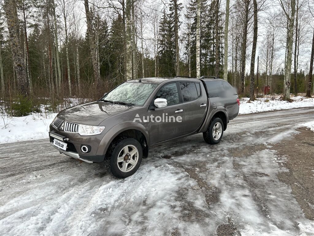 Prodaje se Mitsubishi L 200 pikap na aukciji