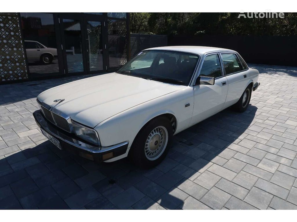 Prodaje se Daimler 3.5 sedan na aukciji