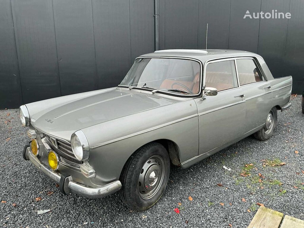 Prodaje se Peugeot 404 sedan na aukciji