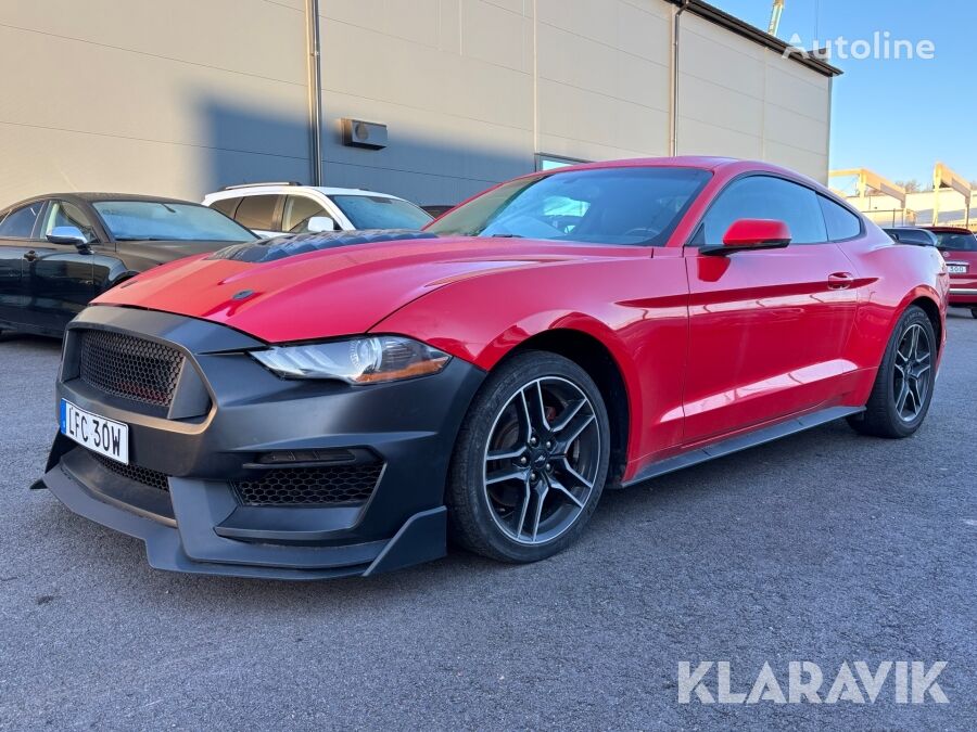 Prodaje se Ford Mustang kupe na aukciji