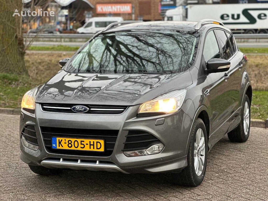 Prodaje se Ford Kuga krosover na aukciji