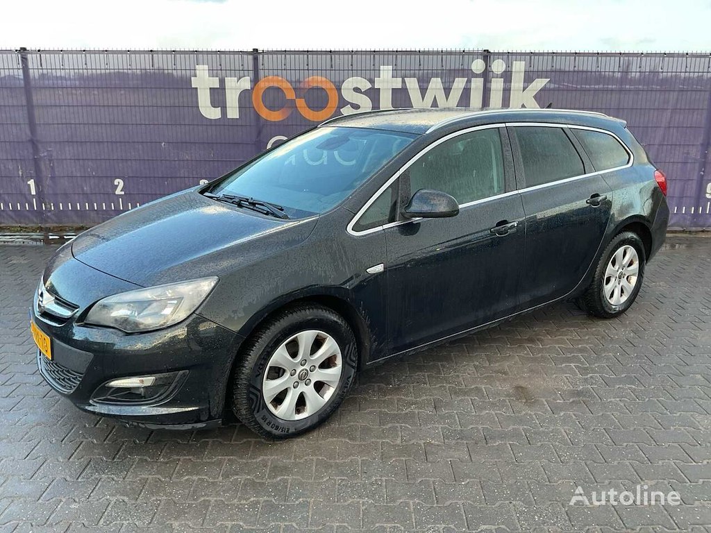 Prodaje se Opel Astra Sports Tourer karavan na aukciji