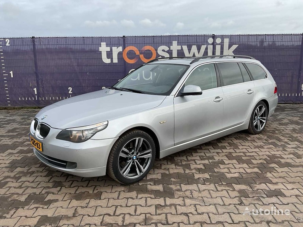 Prodaje se BMW 5-serie Touring karavan na aukciji