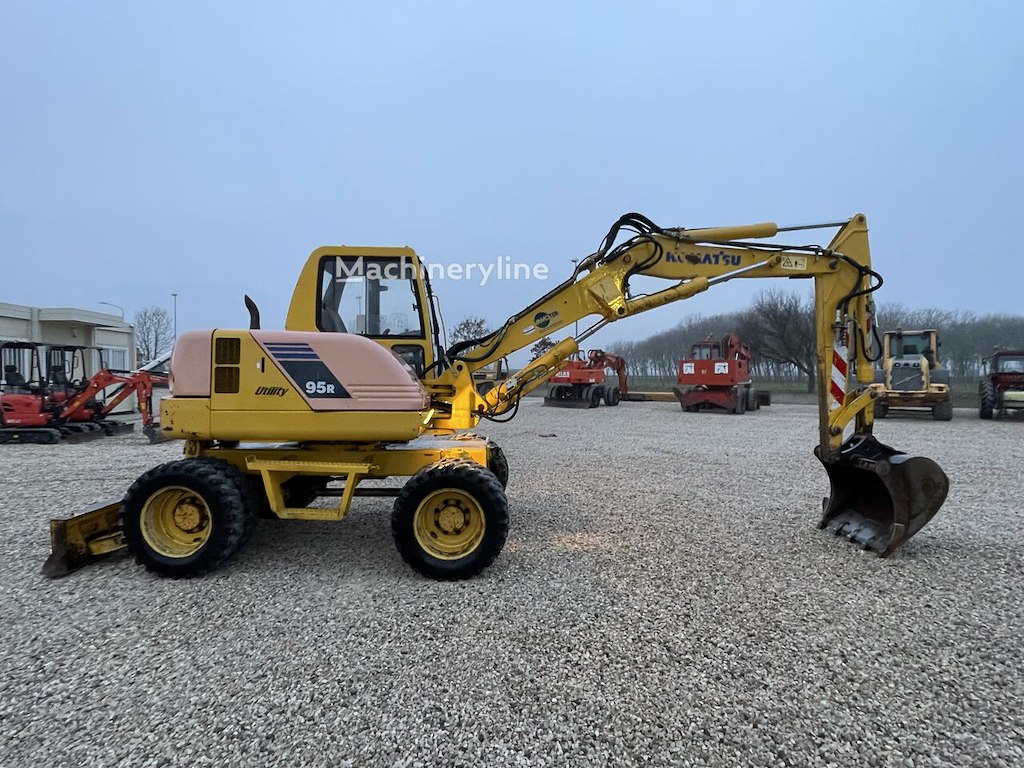 Komatsu PW95R bager točkaš