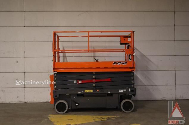 Nova JLG R4045 makazasta platforma