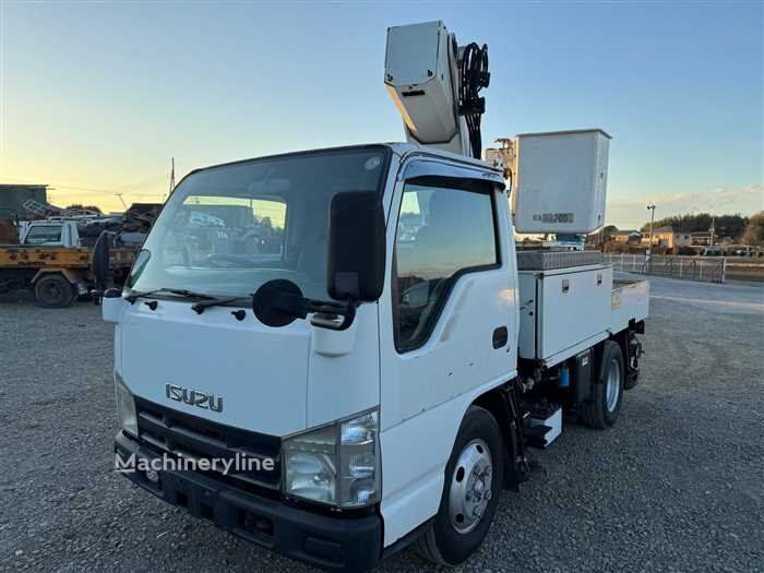 Isuzu ELF auto dizalica s korpom