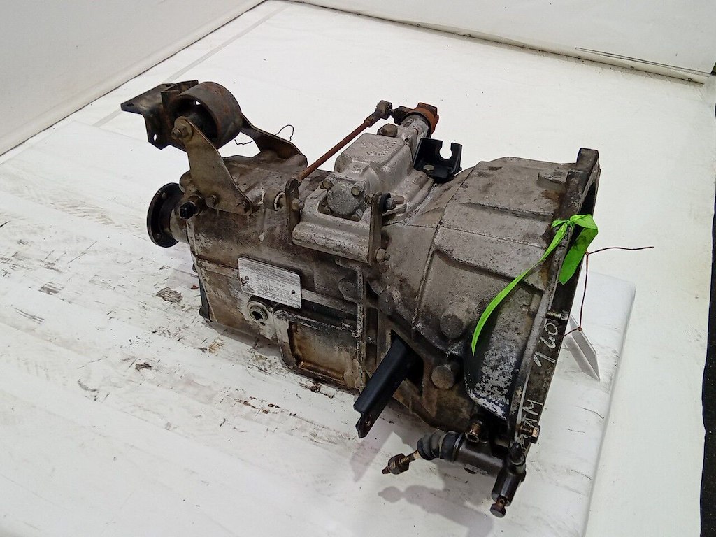 M5 menjač za Nissan kamiona