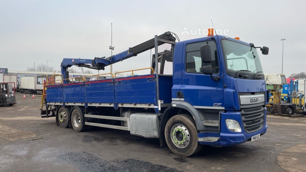 DAF CF 330 kamion s ravnom platformom