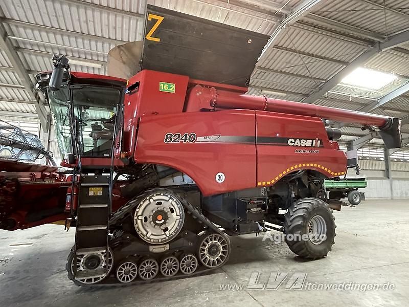 Case IH 8240 ASF kombajn za žito