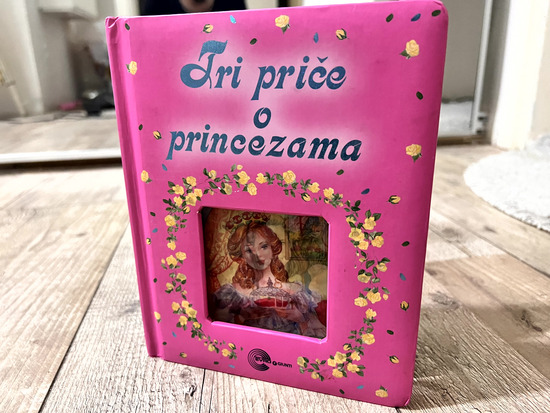 Knjige za decu- Tri priče o princezama