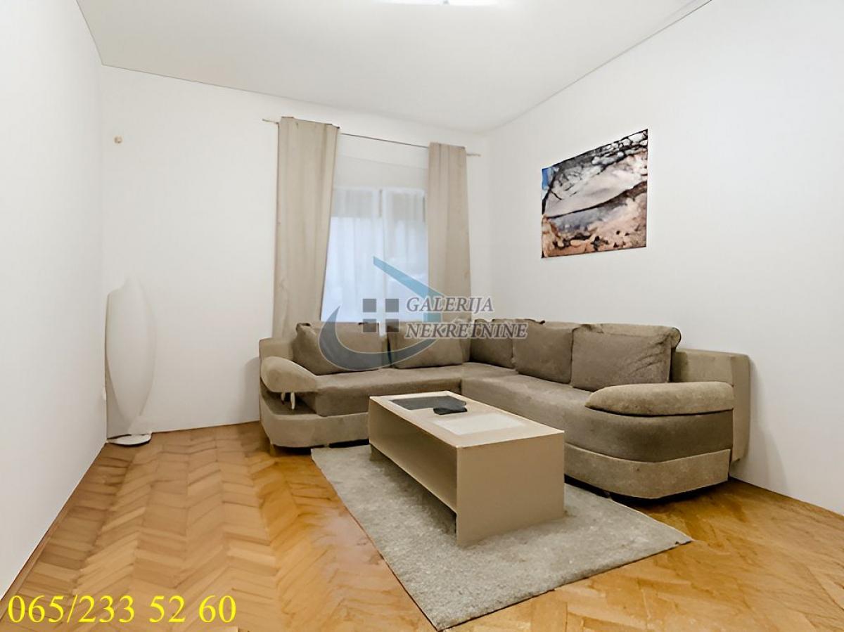 Stari grad, Gornji Dorćol - Dositejeva 49m2