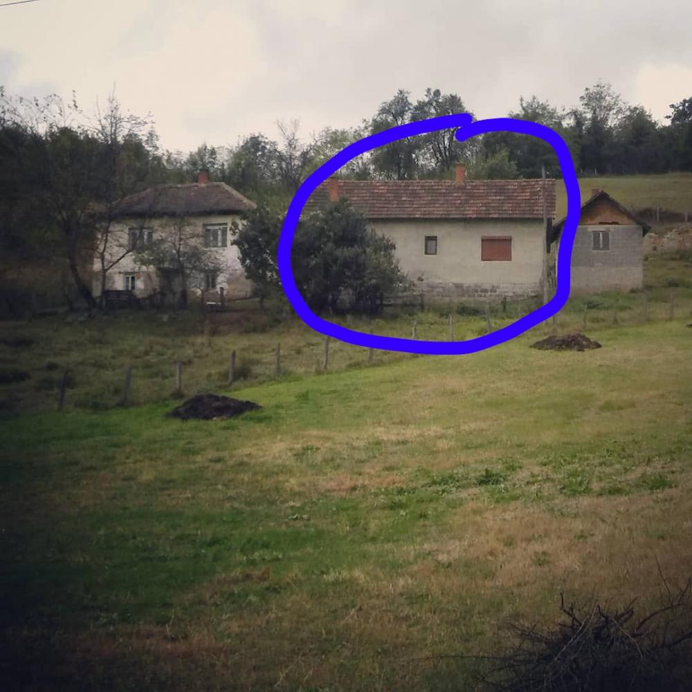 Prodaja kuca 69m2,sa placem 13135 m2,Gornji Milanovac ID#1527 63.000 €