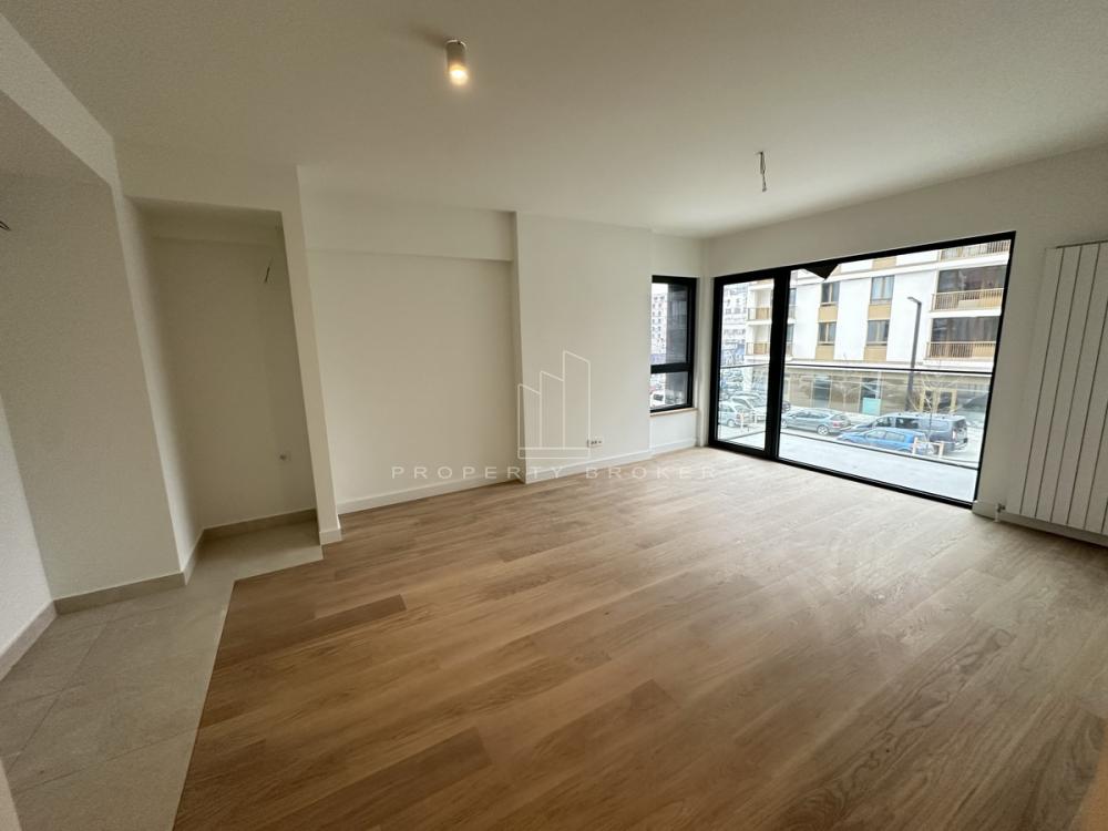 BW King's Park, luks, odmah useljiv ID#3659 1.500 €