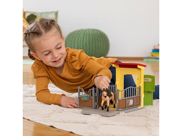 Schleich® figure Domaće životinje Konji - Boks za poni konja i islandski poni 42609