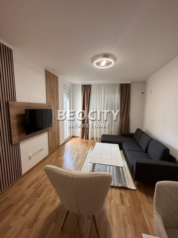 Novi Sad, Avijatičarsko naselje, Rumenački put, 1. 5, 50m2, 550EUR