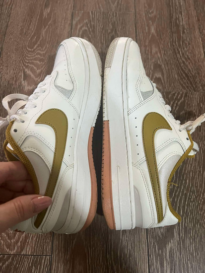 KAO KOVE NIKE patike 40