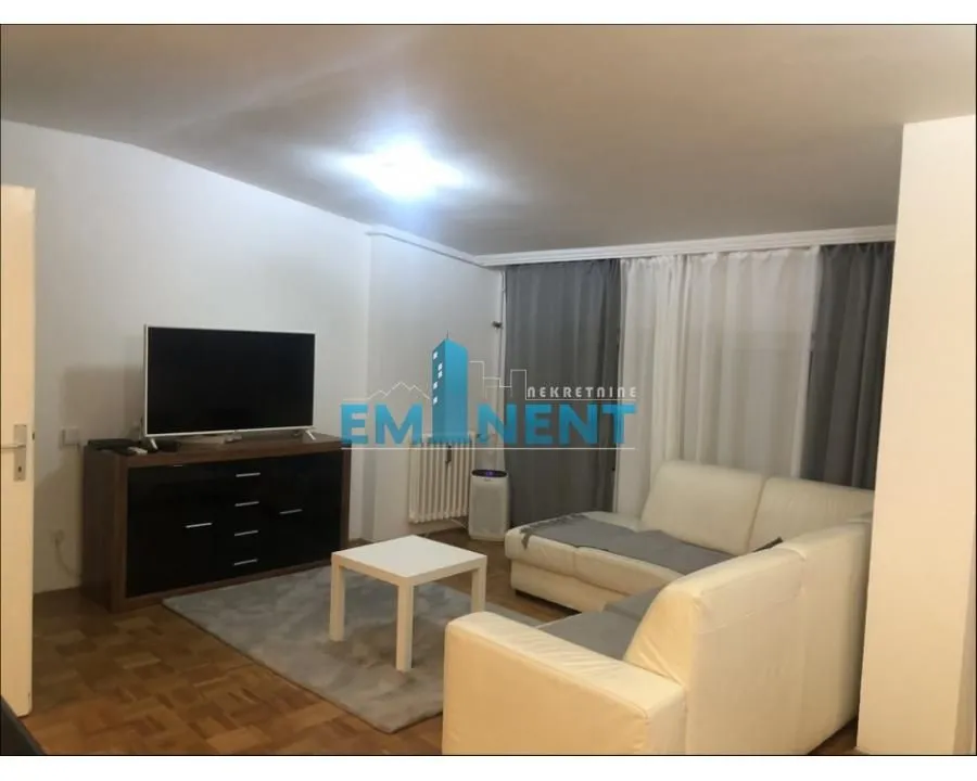 Izdavanje, trosoban stan, 80m2, Novi Beograd Blok 61, Novi Beograd, Beograd