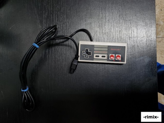 NES kontroler