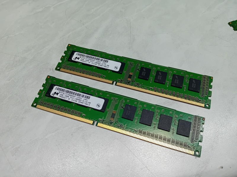 2x2gb ddr3 micron 1333mhz ispravne