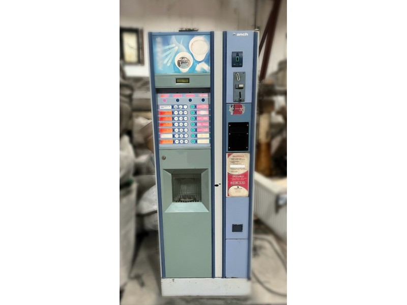 SAMOUSLUŽNI AUTOMAT ZA KAFU