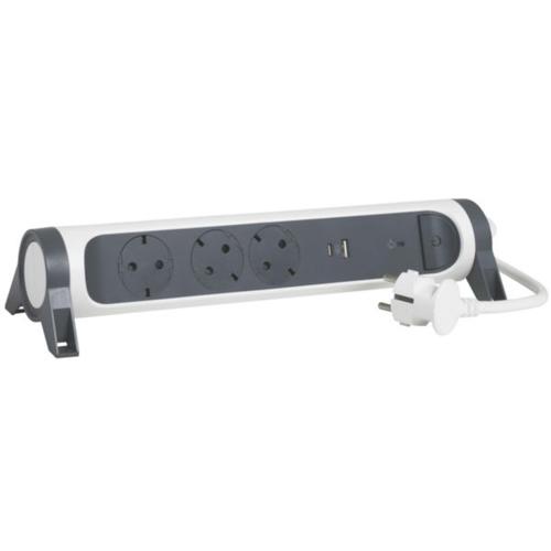 Multi-outlet extension with 3 flush 2P+T sockets with Schuko standard, 16A, 230V, 3680W. multi-outlet extension swivelling every 12° to the right or left compared to a horizontal installation,LN694528