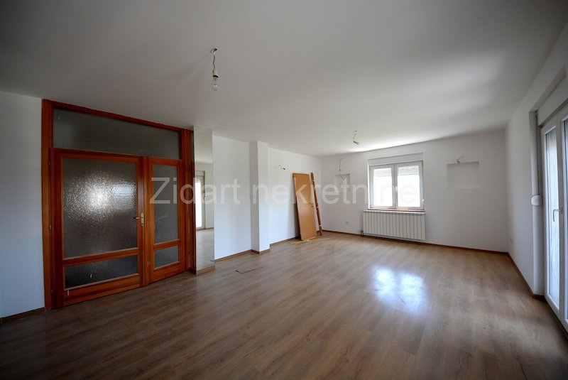 ID 3368640, Beograd, Zemun Zemun Polje,Dejana Dubajića