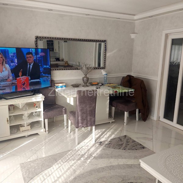 ID 3502964, Beograd, Zemun Altina,