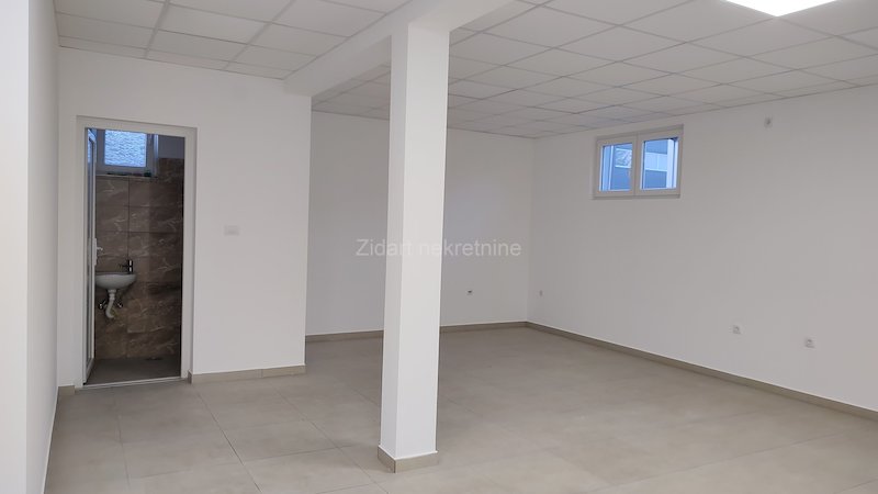 ID 3570050, Beograd, Zemun Batajnica,