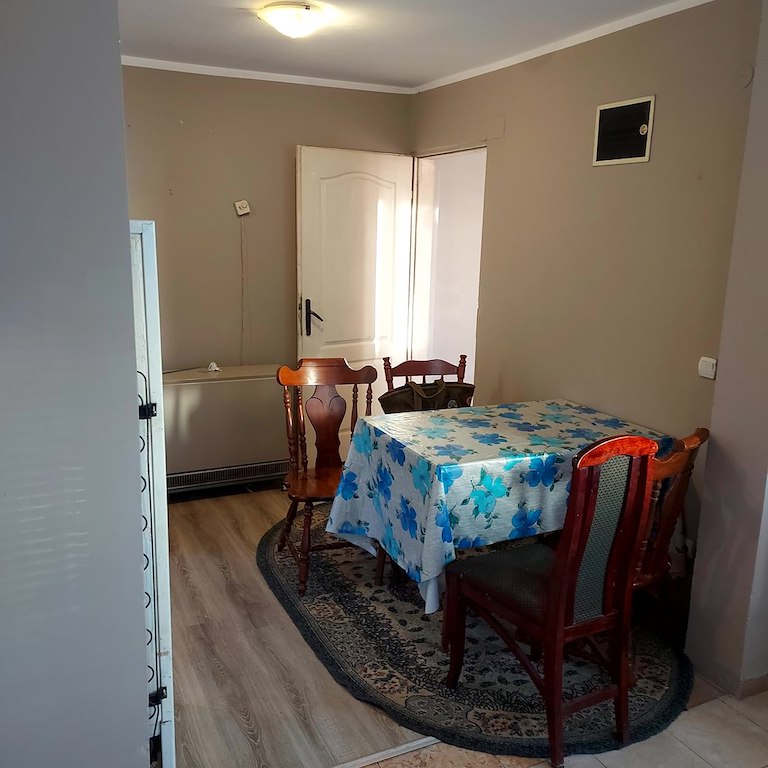 ID 3593558, Beograd, Zemun Novi Grad,Cvijićeva