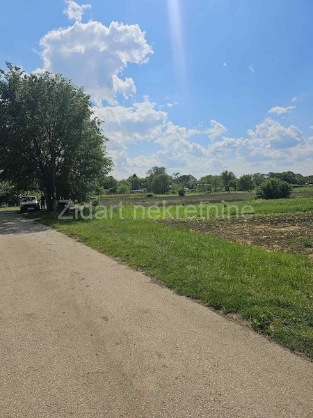 ID 3525899, Beograd, Zemun Ugrinovci,