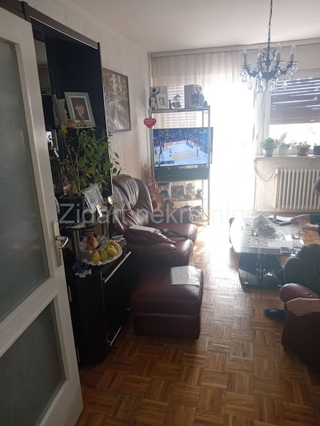 ID 3576731, Beograd, Zemun Novi Grad,Banijska