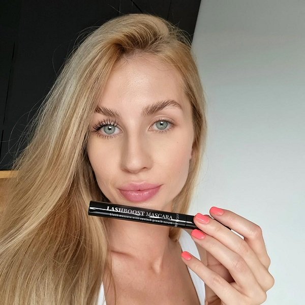 INSTALASH LASH BOOST MASCARA