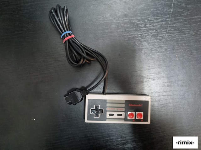 NES kontroler