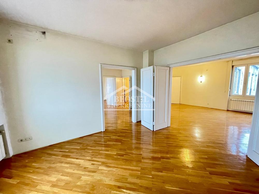 Terazije, Petosoban stan za izdavanje, 160m2, 1.900€