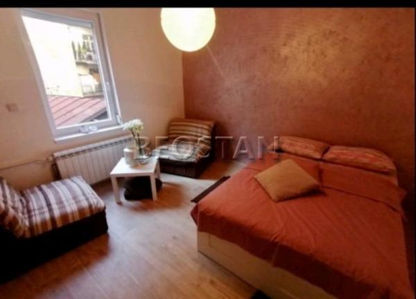 Marsala Birjuzova, Trosoban stan za izdavanje, 50m2, 700€