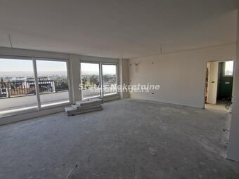 Evropski Bulevar-Lep Četvorosoban Dupleks 127 m2-povraćaj PDV-a-065/385 8880