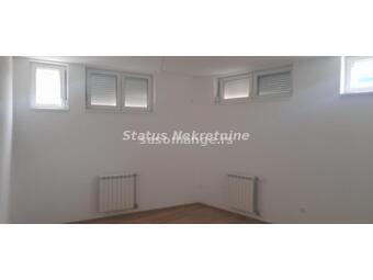 Petrovaradin-Useljiv Jednoiposoban stan 50 m2 u Suterenu na Top Lokaciji--065/385 8880