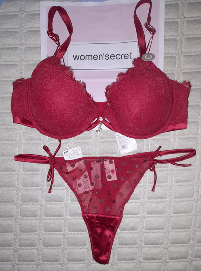 WS crveni cipka saten set 85C/L NOVO!%