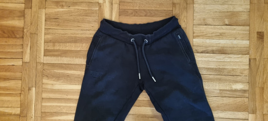 SuperDry zimska trenerka 75% pamuk M-L