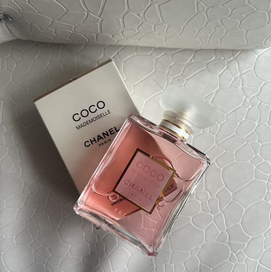 Chanel mademoiselle parfem SNIZENO